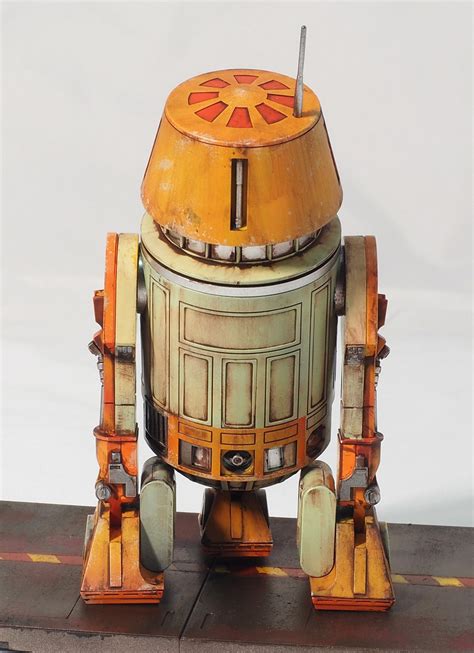 Chrizchui Bandai Star Wars 112 Astromech Droid R5 D4 And U9 C4