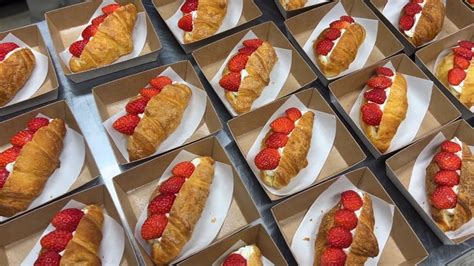 딸기크로와상 대량생산 커피차 수제 디저트 만들기 Vlog Youtube