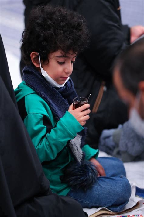 حضور آرتین در دیدار رهبری با خانواده شهدای حادثه تروریستی شاهچراغ