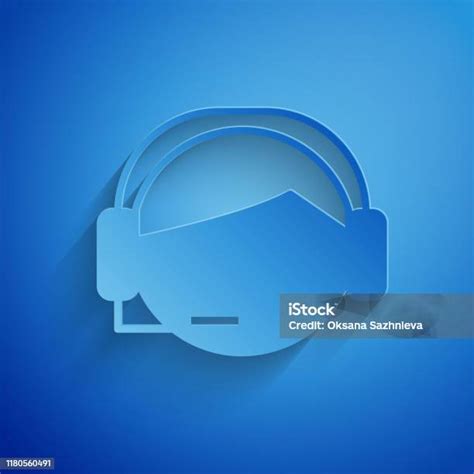 파란색 배경에 격리 된 헤드셋 아이콘이있는 종이 컷 남자 연락 하는 운영자를 지원 합니다 콜 센터 클라이언트 지원 서비스에 대한 개념입니다 종이 아트 스타일입니다 벡터