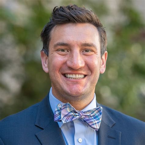 Dr Dawes Receives Outstanding Community Engaged Faculty Award