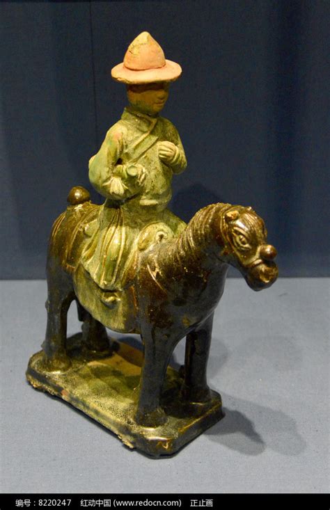 明代彩釉陶骑马仪仗俑 高清图片下载 红动中国
