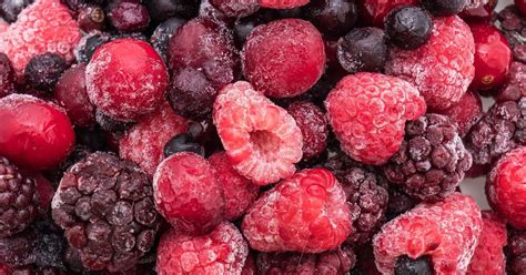 Ціни на вишню та смородину в Україні різко виросли скільки коштує 1 кг популярних ягід Oboz Ua