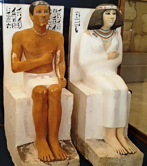 المتحف المصري تمثال رع حوتب ونفرت المصدر مصطبة رع حوتب، ميدوم التاريخ