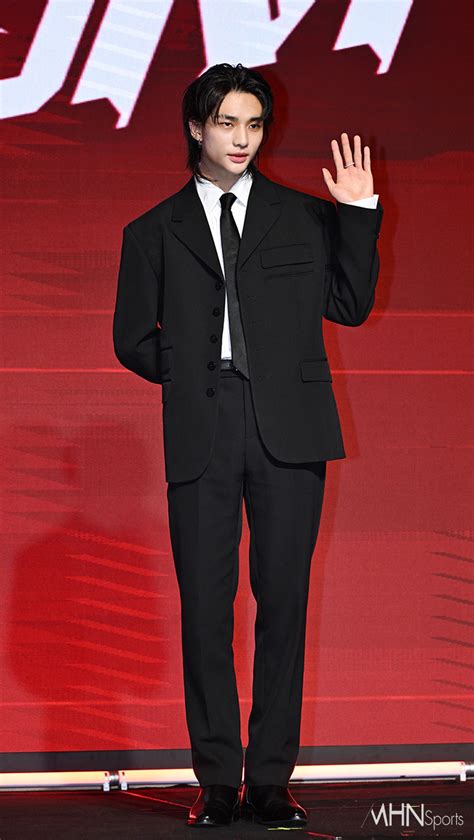 [mhn포토] 스트레이 키즈 현진 카리스마 인사