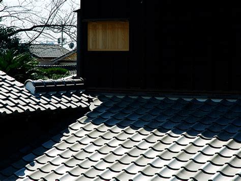 栄四郎瓦株式会社施工写真 ー 特注色