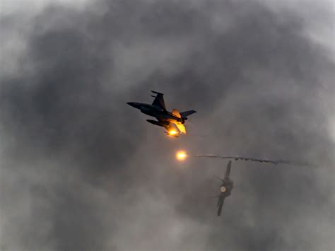 무료 이미지 비행기 항공기 차량 네덜란드 F35 두 배 싸우는 팔콘 콘 킨리 켈 룩트 마흐트 F16 Nl 일반 동학 르우와 르덴 프리들 랜드 수비