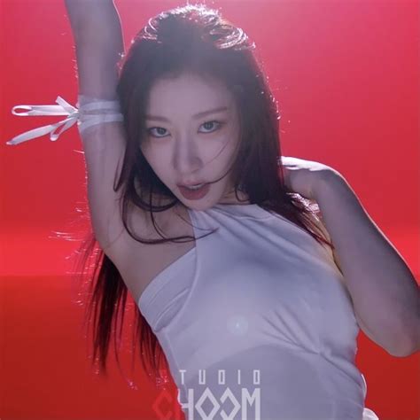 Itzy Chaeryeong Itzy Icon Lee