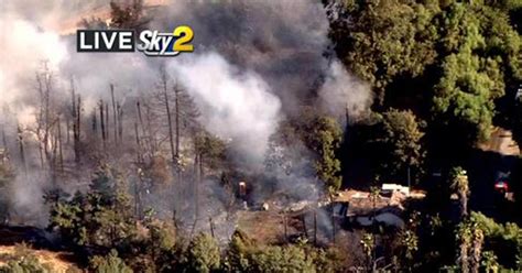 Brush Fire Scorches At Least 10 Acres In Corona Cbs Los Angeles