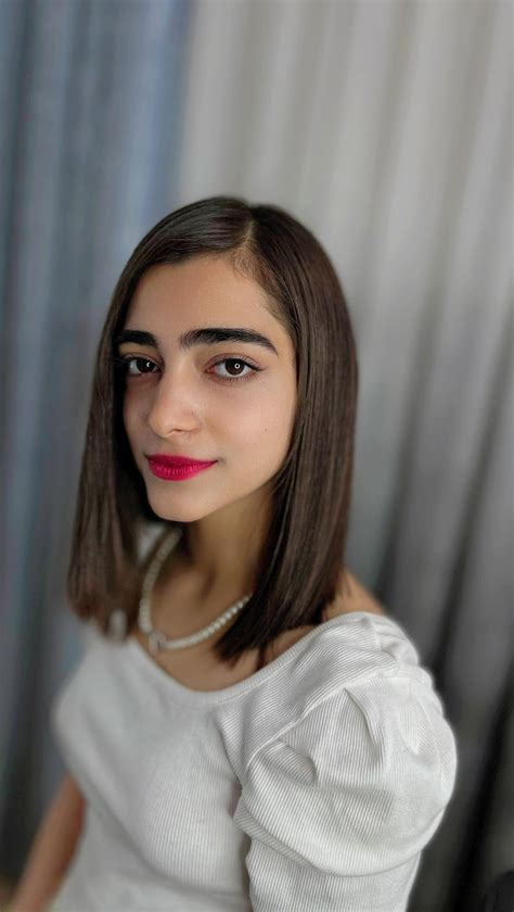 ‎ستایش شریفیکراتین بندرلنگه‎ ‎صد بار اتو کردی و دیدی ثمرش را 🫤