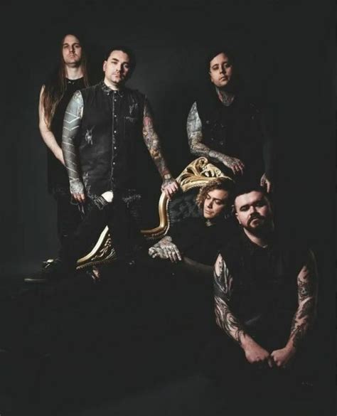 Lorna Shore