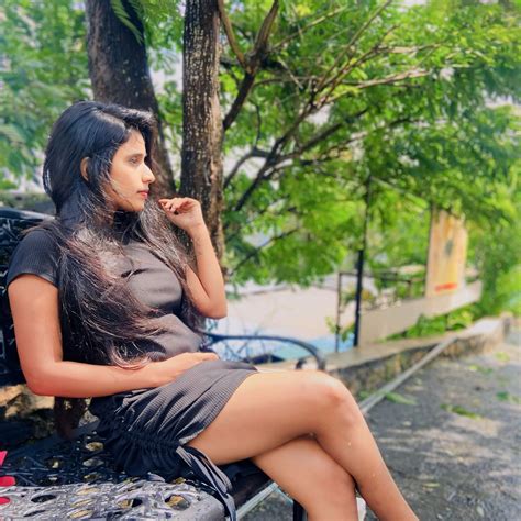 අවාසනාවට රෝස මලක් පර වෙයි 🥀💔 අනේ රත්තරනේ මෙහෙම දෙයක් වෙයි කියලා හීනෙකින්වත් හිතුවෙ නෑ 💔