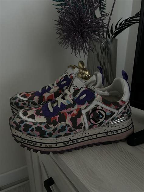 Liu Jo кросівки 37 розмір — ціна 880 грн у каталозі Кросівки Купити жіночі речі за доступною