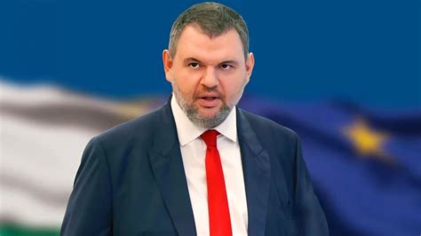 Пеевски е внесъл искане в съда за вписване на оставката на Чакъров като председател на ДПС