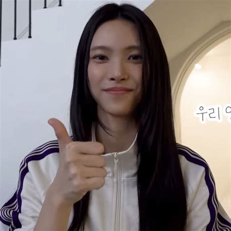 Ill It Yunah Types Of Girls Celebrities Female She Left Me