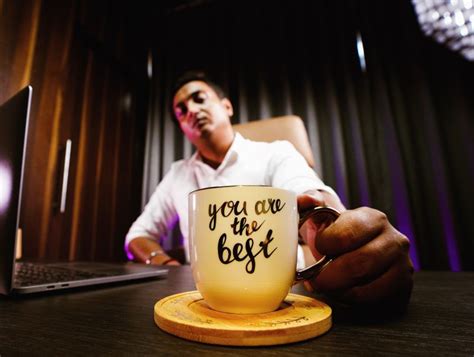 Quit Your Job And Start A Business Not So Fast I Know Everyones Talking About Quitting