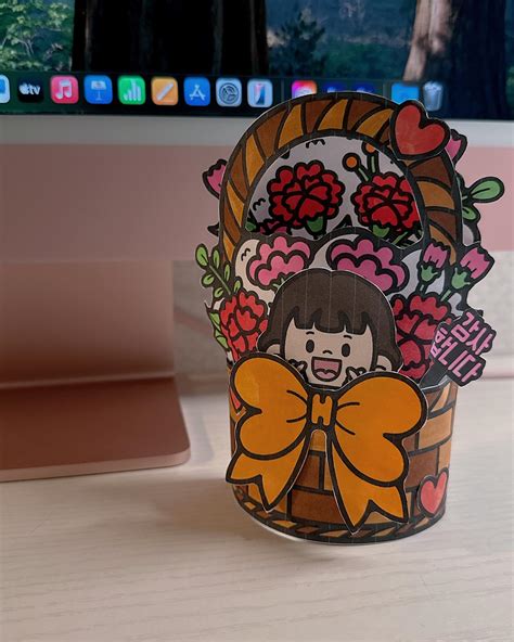 김이나 열심히 색칠했다며 건네준 우리 온의점 Y학생의 예쁜 꽃바구니를 대표로 이번 스승의날에 챙겨주신 많은 학부모님들과 학생들 모두 감사하다는 말씀을 드립니다🌷 선물들은