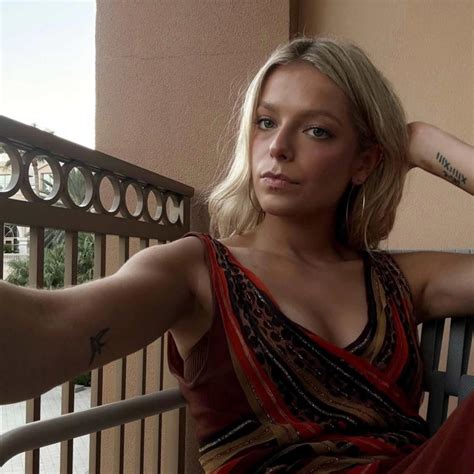 Meet Carter Faith The Rising Country Singer Joining Post Malone And