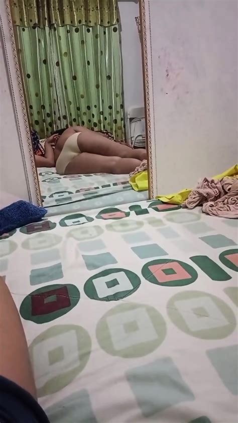 Marlboroqueensex Ngelonin Bini Tidur Cuma Pakai Cangcut Doank Eporner