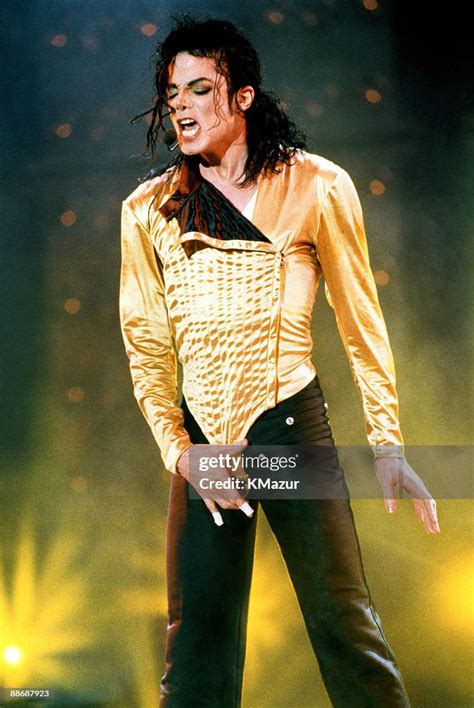 Michael Jackson Performs In Concert Circa 1990 News Photo Getty Images
