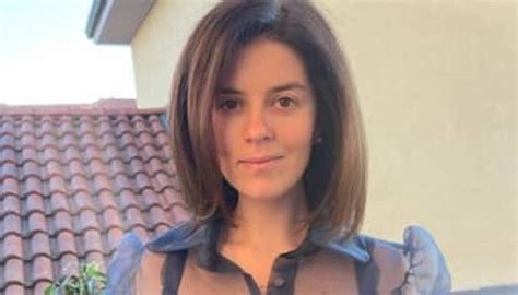 Η Mady Gio με μπικίνι στην χιονισμένη Βόρεια Ιταλία ΦΩΤΟ Makeleio gr