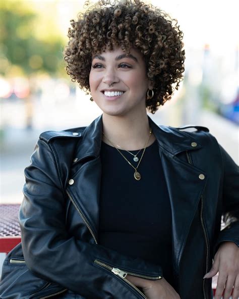 Daisha Keep… Going 💛🫠 📷 Calibrephotography Curls Hair