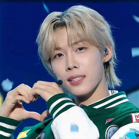 Robin N Ssign Choeaedol Hottest Kpop Idol Community