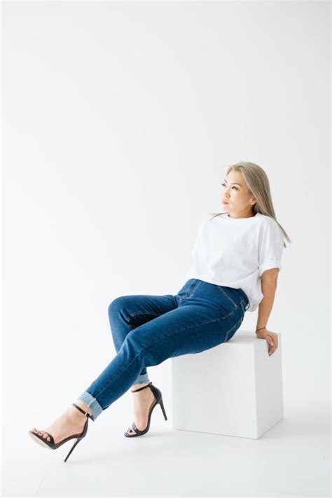 Джинси для жінок після 60 років як правильно носити щоб мати молодший вигляд Читайте на Ukr Net