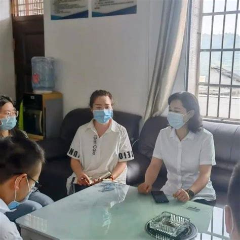 入村入户察民情 巩固脱贫攻坚成果工作帮扶郑琼