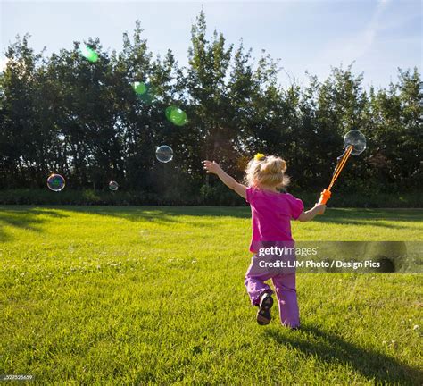 Run Bubble Girl