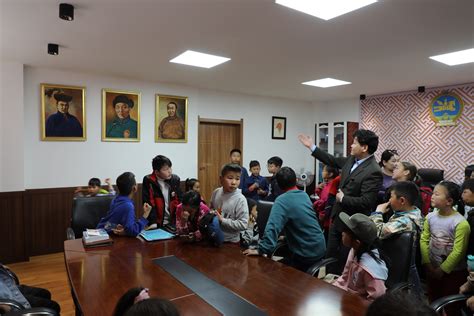 БУГАТ СУМЫН ЕБС ИЙН СУРАГЧИД АЙМГИЙН ИТХ ЫН ҮЙЛ АЖИЛЛАГААТАЙ ТАНИЛЦЛАА