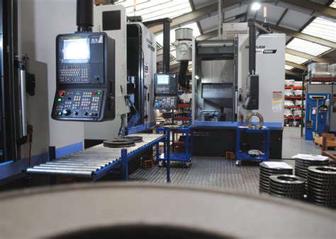 Single Vertical Turret Lathes Mills CNC