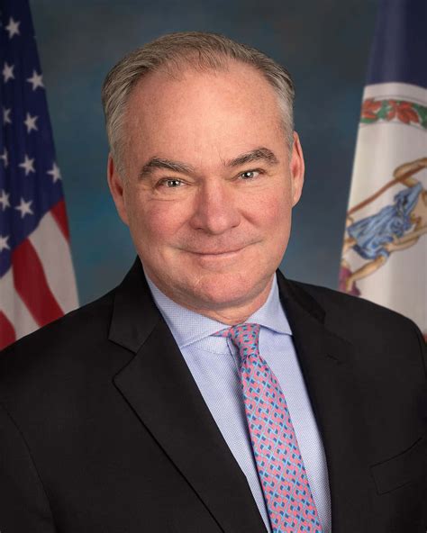 Download Us Politician Tim Kaine Portrait Wallpaper