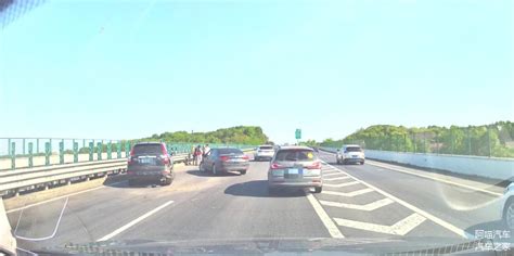 在高速上发生交通事故后，如何正确报警？手把手教你，都是干货 车家号 发现车生活 汽车之家
