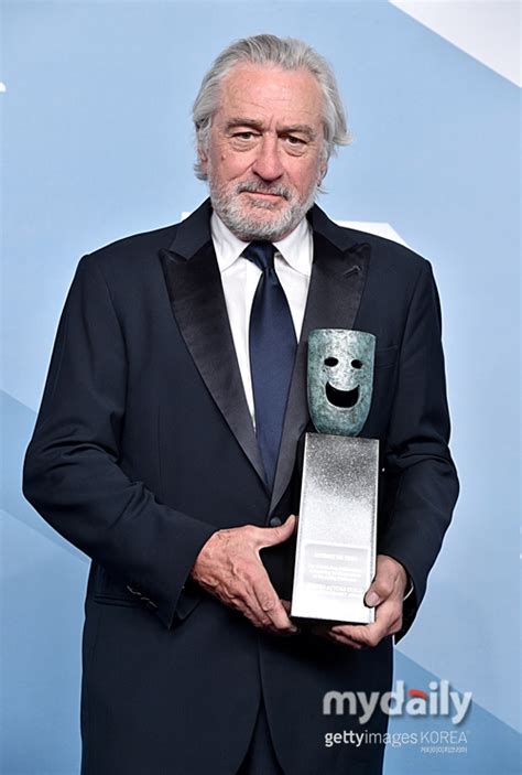 79살 로버트 드 니로 “7번째 아기 성별은 딸 너무 황홀해” 첫 소감[해외이슈] 종합