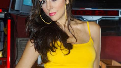 American TV News Turns To Sex To Survive RT USA News