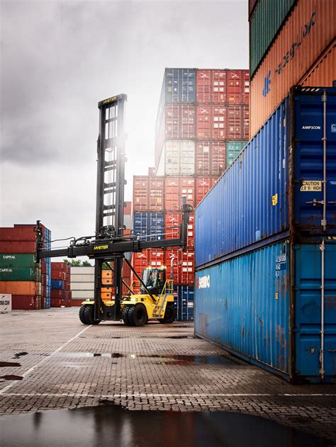 Hyster 11 Ecd9 Empty Container Handler On Behance