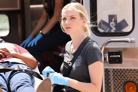 ‘chicago Fire Brett Starts A Romance And Gallo And Carver Clash