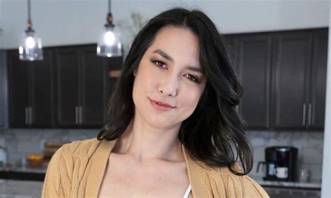 Isabel Love Biographywiki Age Height Career Photos And More