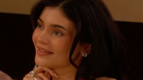 Kylie Jenners Fans Spot ‘embarrassing Detail About Her Golden Globes