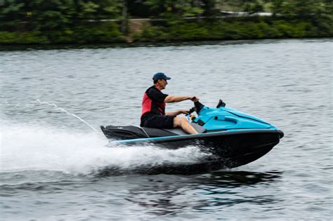 Blind Wpi Graduate Engineers Electric Jet Ski To Protect The Environment