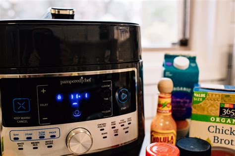 White Chicken Chili Recipe With My Pampered Chef Quick Cooker — Hello