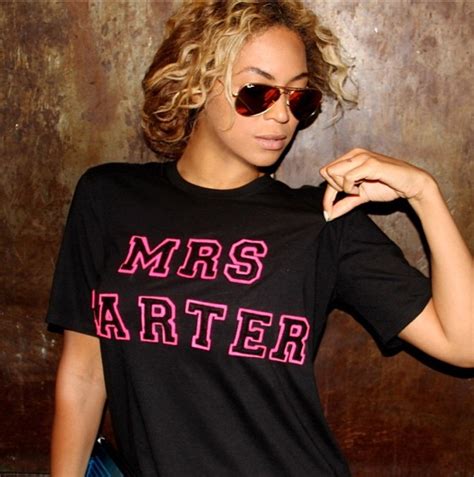 Photos Kelly Rowland And Jeanette Jenkins Shoot New Fitness Dvd