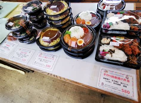 函館市役所食堂の弁当は厚切りロースとんかつ弁と熟成さばの西京焼き弁当