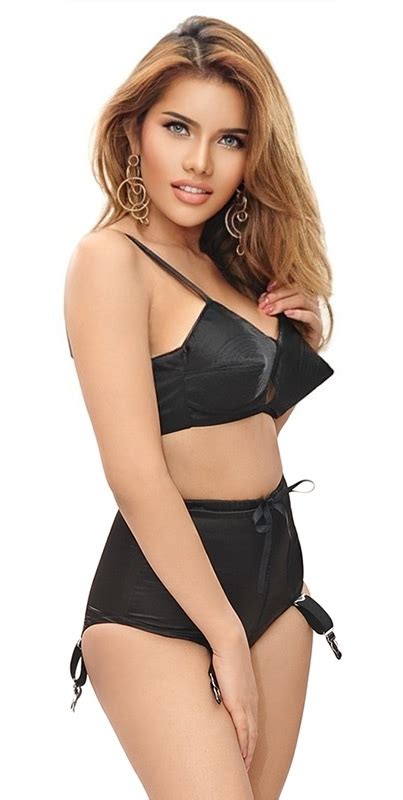 Vera Padded Bullet Bra
