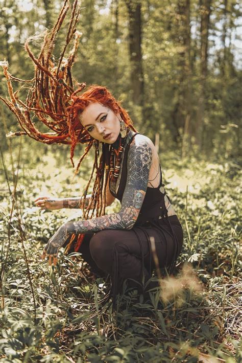 Morgin Riley Girl Tattoos Dreadlocks Girl Pin Up Beautiful Dreadlocks Beautiful People Alt