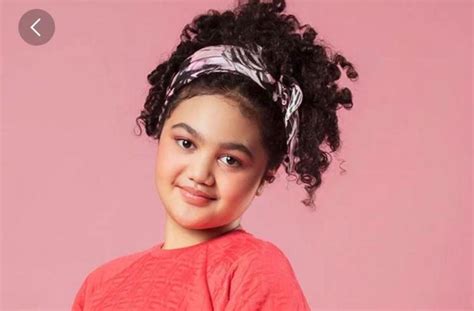 Turunkan Darah Diva Amora Lemos Tampil Ciamik Di Konser Piano Perdananya