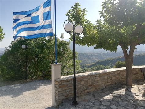 7 αξιολογήσεις για ΙΕΡΟΣ ΝΑΟΣ ΑΓΙΩΝ ΘΕΟΔΩΡΩΝ Εκκλησία στην Κύμη Στερεά Ελλάδα