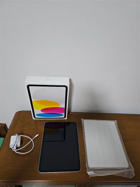 Ipad 10 generation silver 256 gb inter second like new (3 hari ...