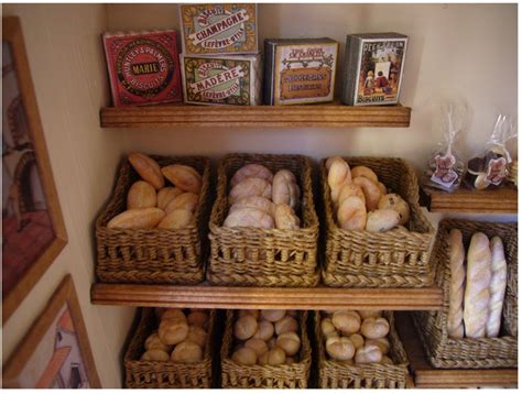 Tiny Bread La Creacion